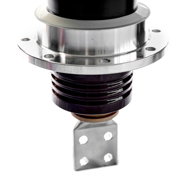 7 Shields Distribution Transformer Bushings 24KV 96mm Height 29.4kg ...